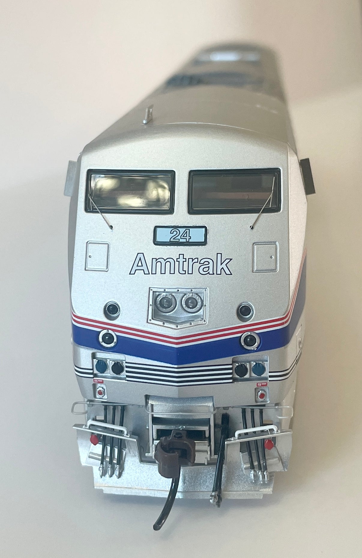 ATHEARN GENESIS P42DC DCC W/ TSUNAMI 2.0 SOUND - AMTRAK PHASE IV – Makin' Tracks