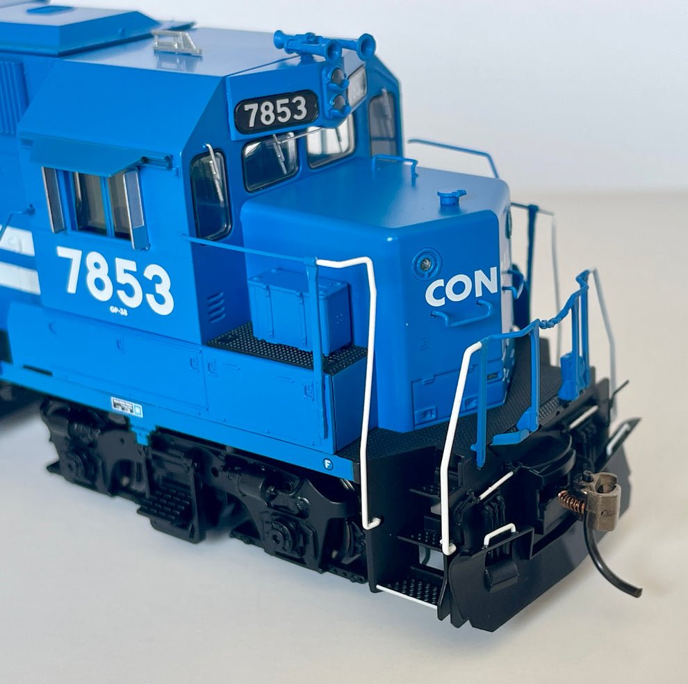 RAPIDO EMD GP38 DCC/LOC SOUND - CONRAIL – Makin' Tracks