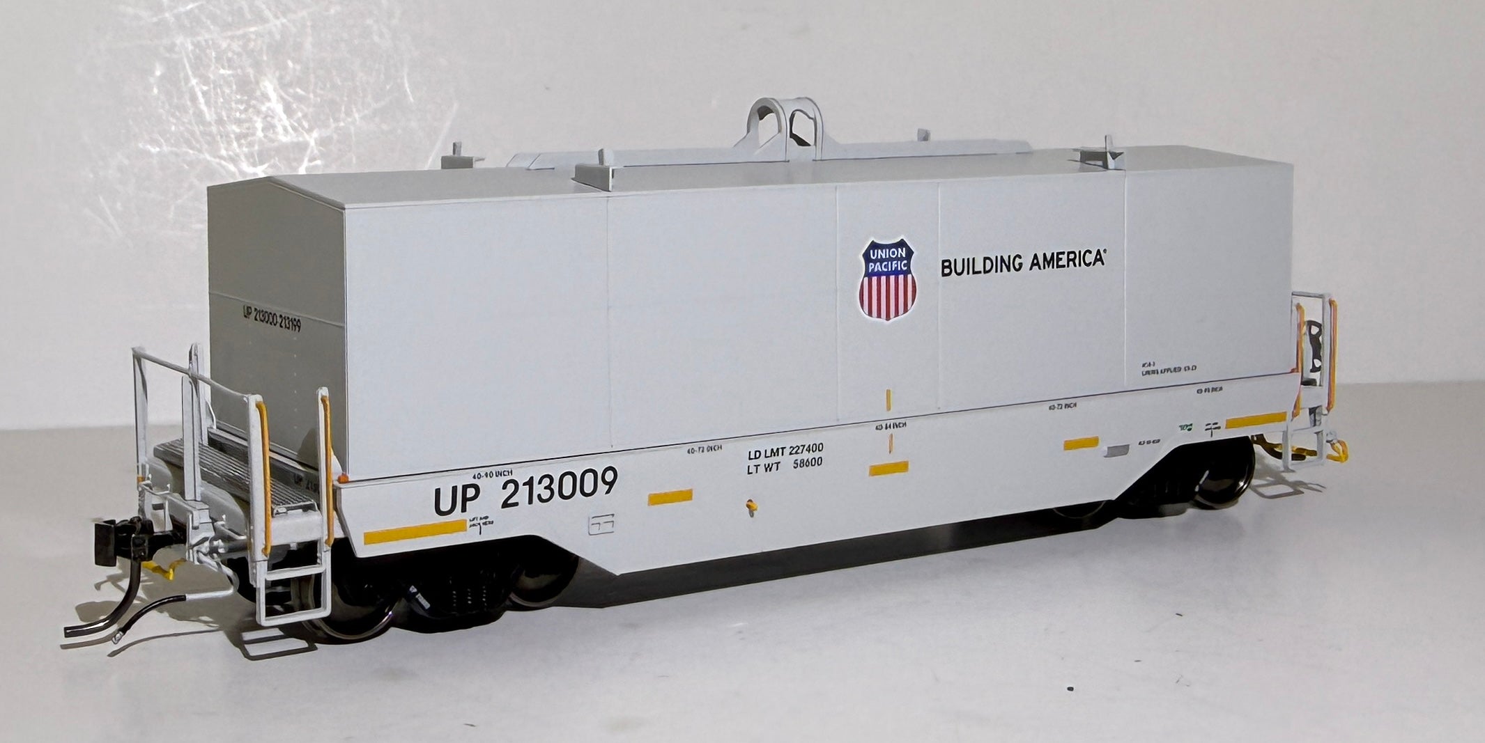 RAPIDO GREENBRIER TRANSVERSE COIL CAR - UNION PACIFIC – Makin' Tracks