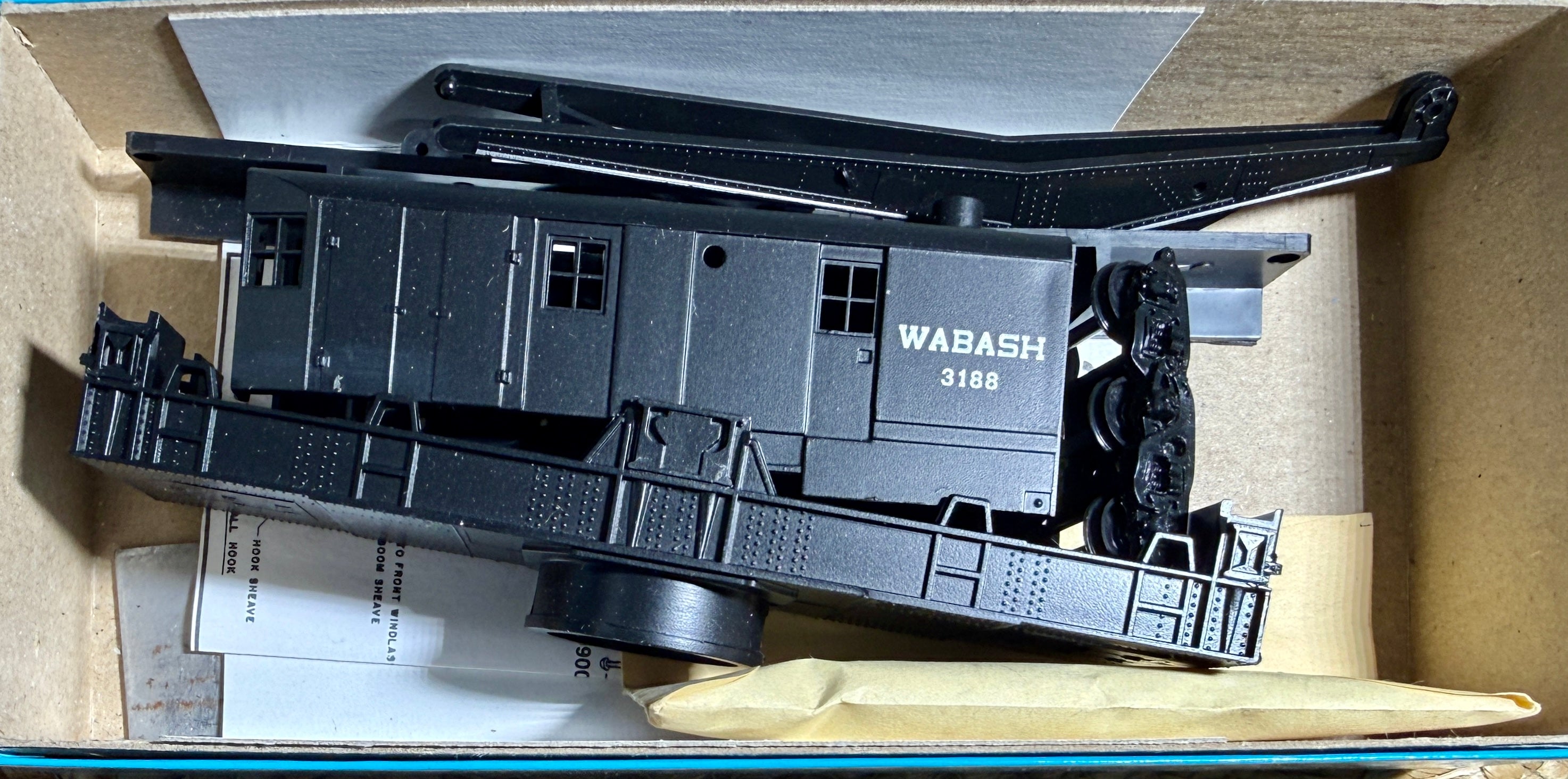 ATHEARN BLUE BOX BUCYRUS CRANE CAR KIT - WABASH – Makin' Tracks
