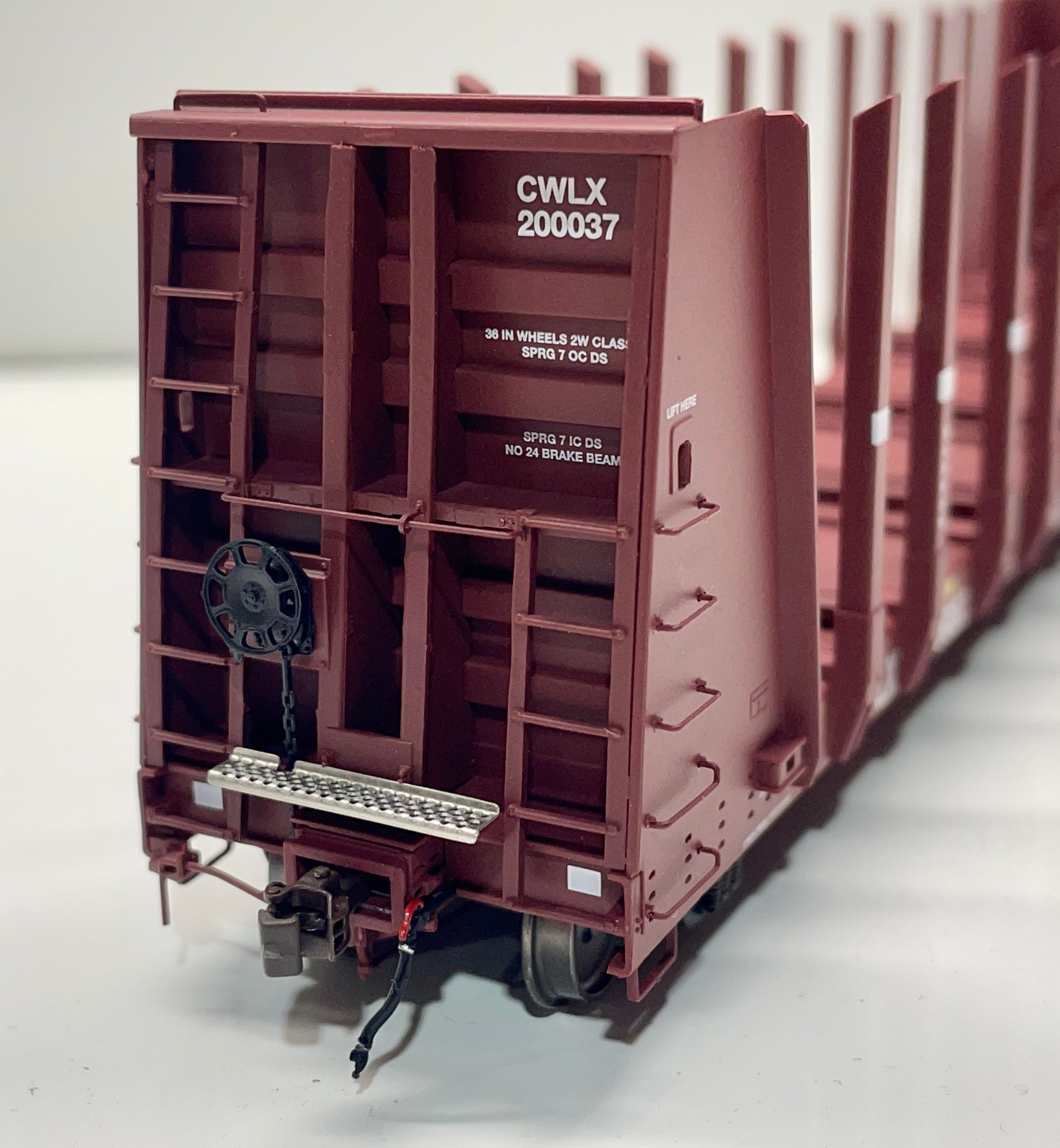 OTTER VALLEY RAILROAD 52 FT BULKHEAD PIPE FLAT CAR - DWC/CN – Makin' Tracks